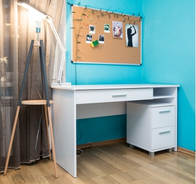 Современные письменные столы Смарт